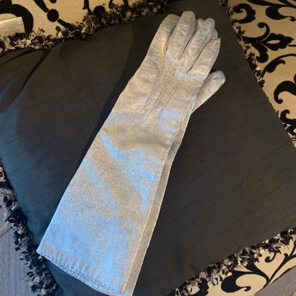 Sermoneta Gloves | Accessories | Nwot Sermoneta Metallic Leather Gloves ...